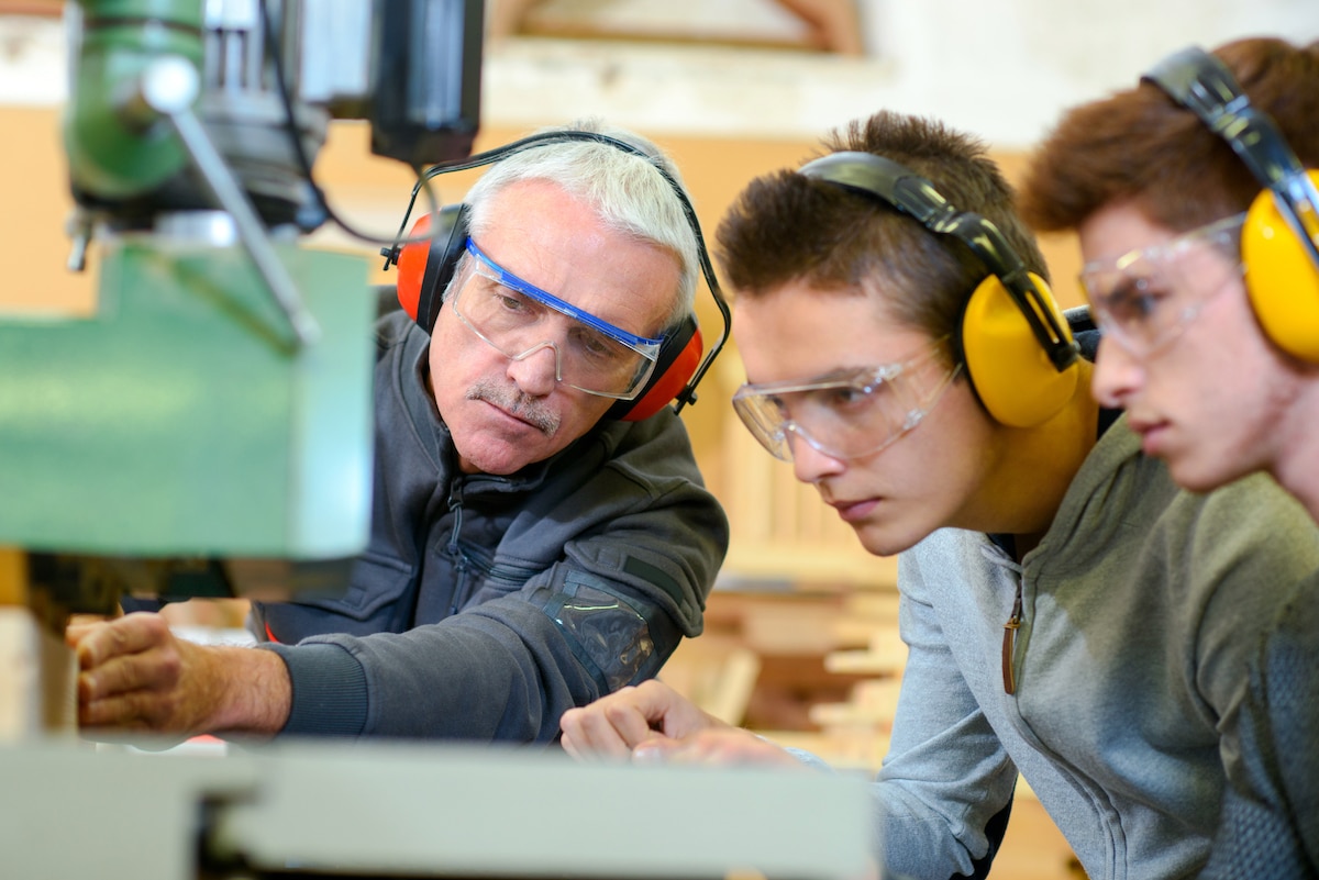 $7 million injection into QLD apprentices and trainees - The Tradie ...