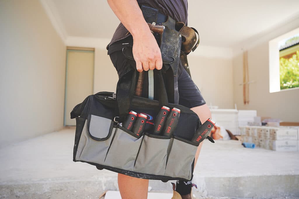Why tradies choose these chisels and scrapers - The Tradie Magazine