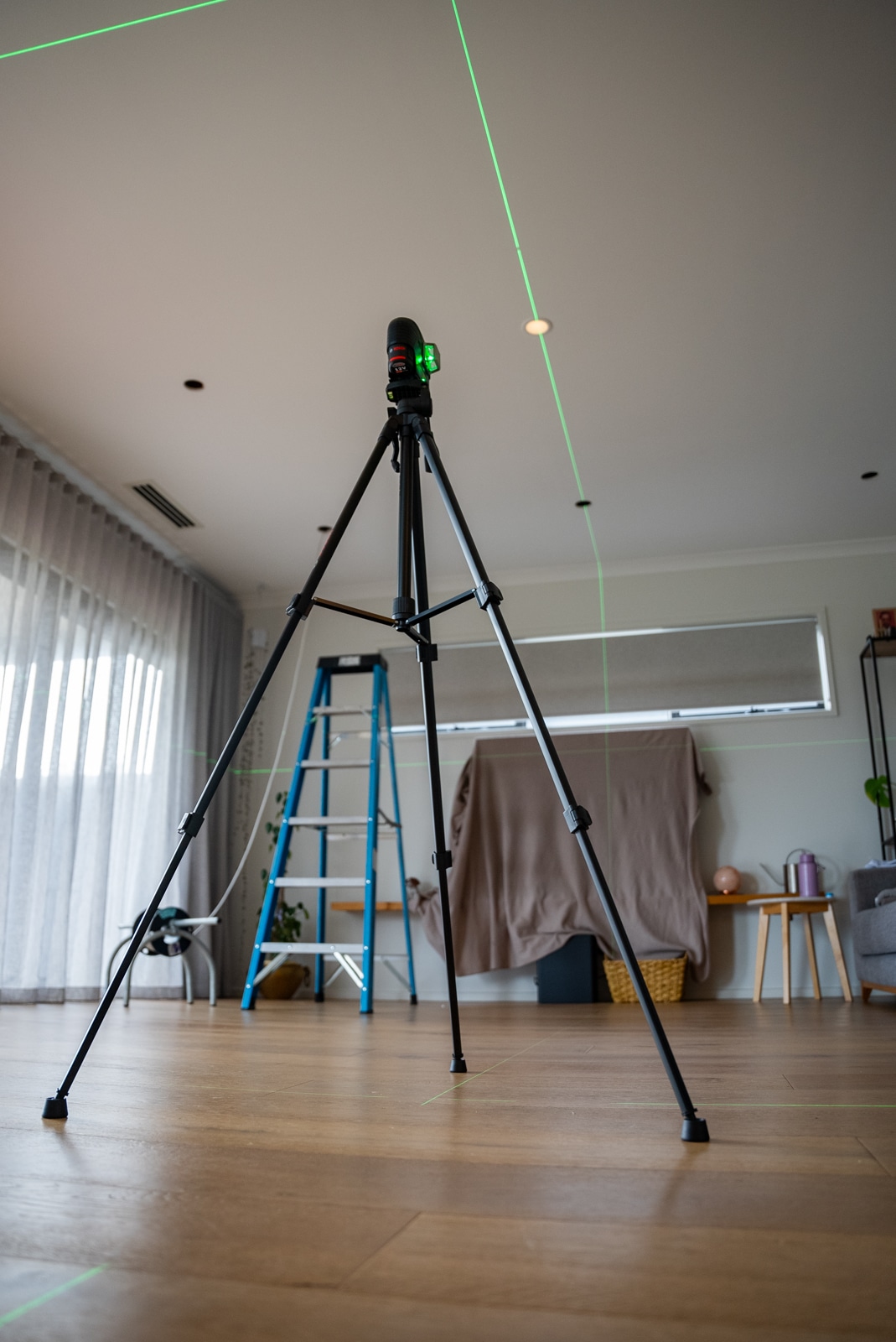 Tradie Tough Test: Bosch's GLL 3-80 CG Professional laser - The Tradie ...