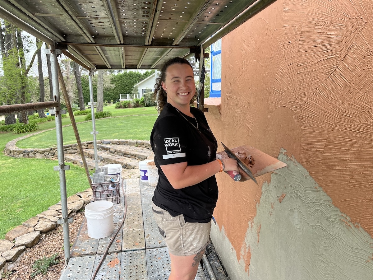 Two Female TAFE NSW Lidcombe tradies cement their future - The Tradie ...